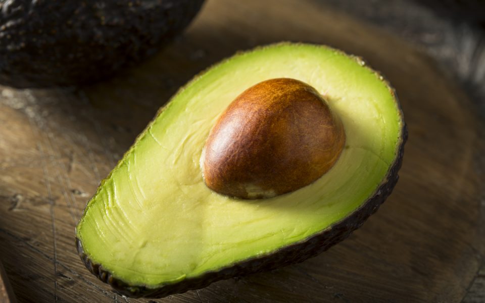 Should Avocados Be Hard? 7 Tips for Picking Avocados - Think Avocado